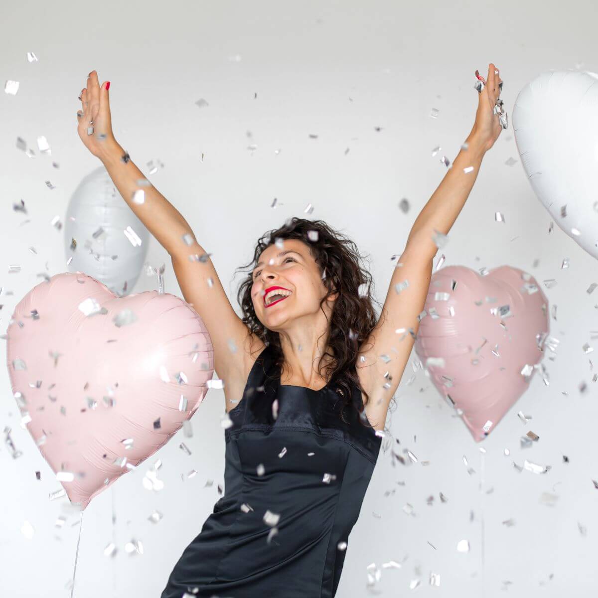 Wedding Freebies: Huge List Of Free Wedding Stuff